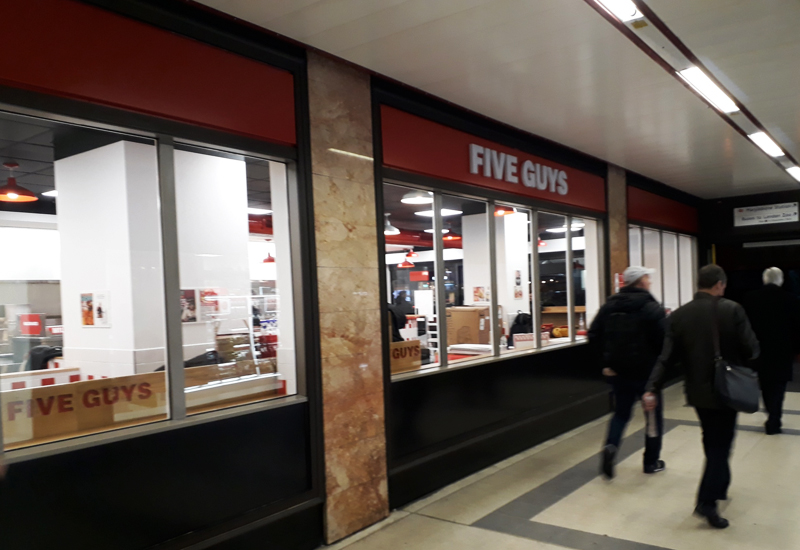 Five Guys installs kitchen ahead of imminent Baker Street opening