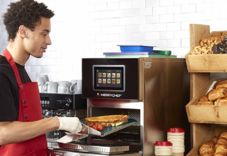 Merrychef conneX®controller is simplicity personified