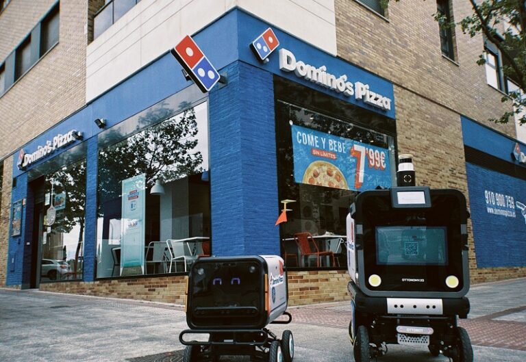 Domino's allies with Goggo Network for robot delivery trial in Spain