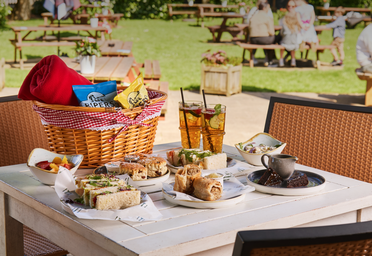 Stonegate Pub & Dining partners with Pimm's for picnic hampers
