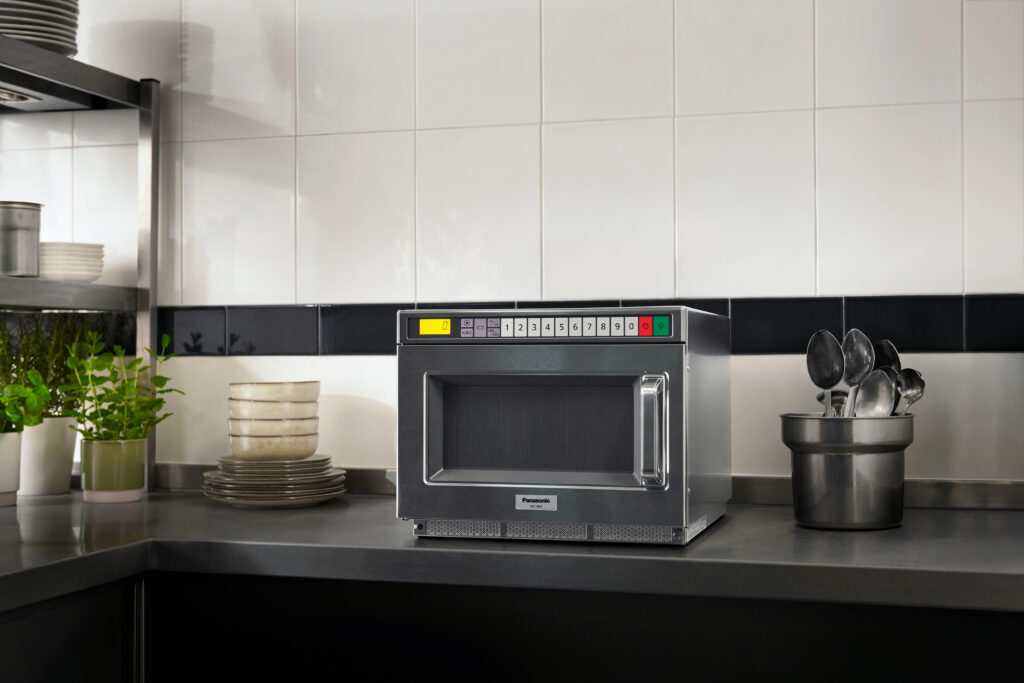 Panasonic expands portfolio with new inverter microwave