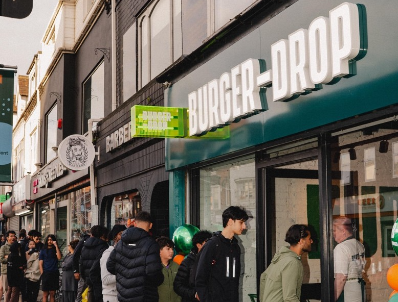 Burger Drop serves up 1,000 burgers for Middlesbrough launch